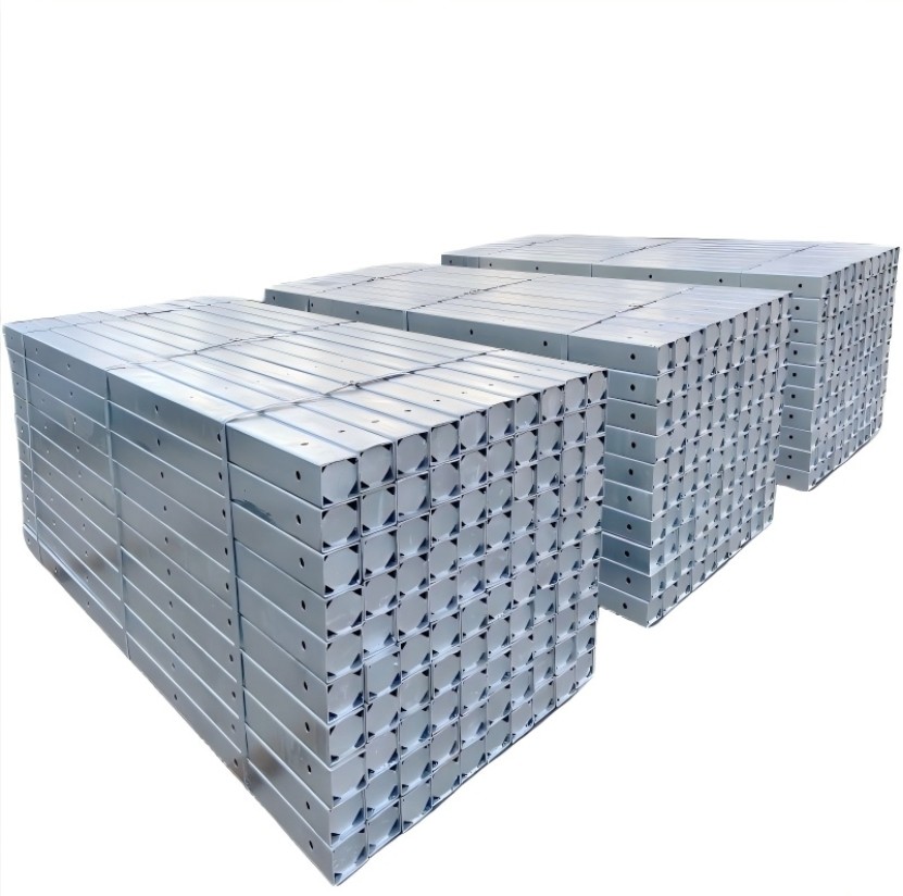 Galvanised Rectangular Cross Arm Pole Square Tube Utility Crossarms 3.0mm